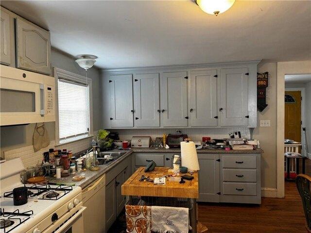 house with 3 bedroom, Providence RI ES104410772
