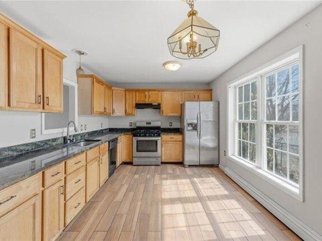 house with 3 bedroom, Providence RI ES104540408
