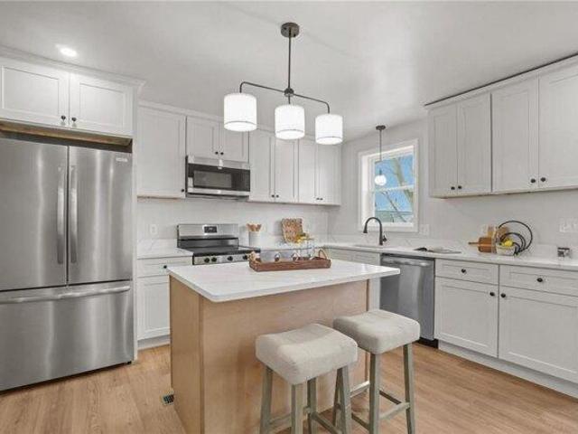 house with 3 bedroom, Providence RI ES104758727
