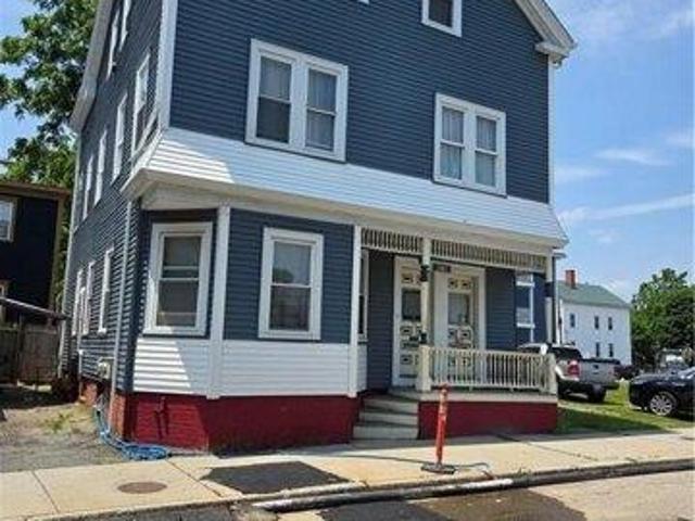 house with 3 bedroom, Providence RI ES104869685