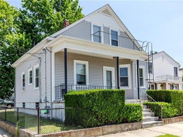 house with 3 bedroom, Providence RI ES105079853