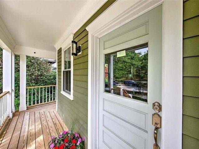 house with 3 bedroom, Providence RI ES105095361
