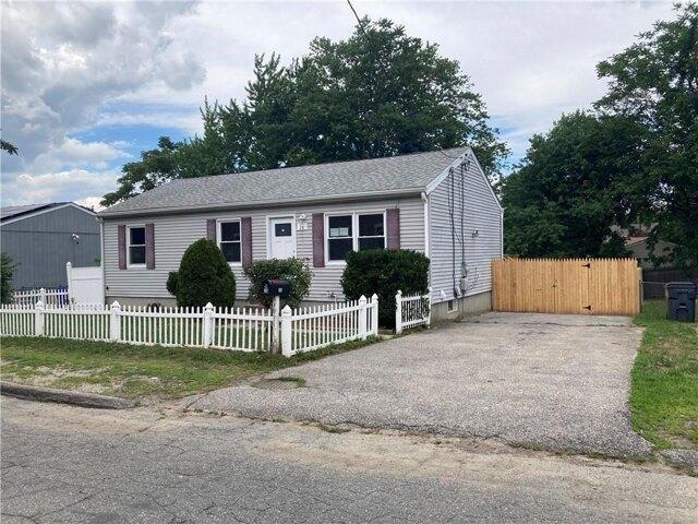 house with 3 bedroom, Providence RI ES105092676