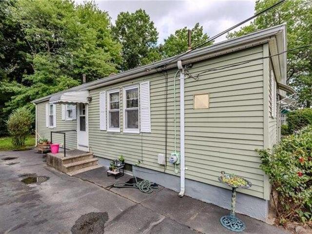 house with 3 bedroom, Providence RI ES105108143