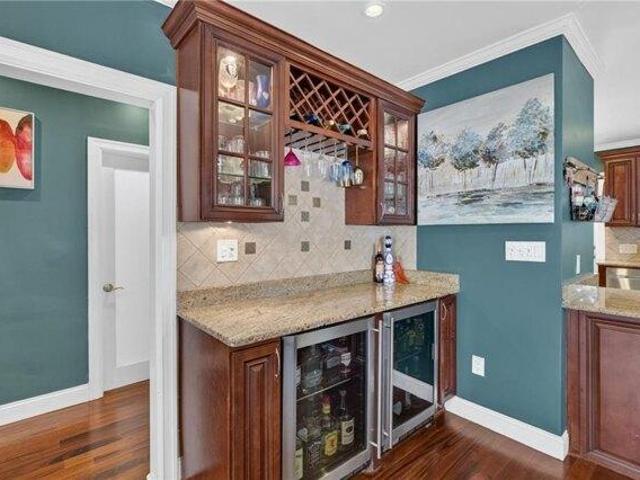 house with 3 bedroom, Providence RI ES105175765