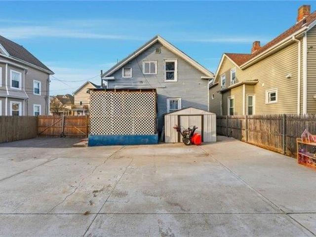 house with 3 bedroom, Providence RI ES105190646