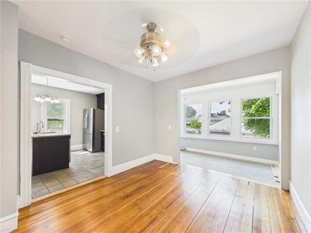 house with 3 bedroom, Providence RI ES105207242