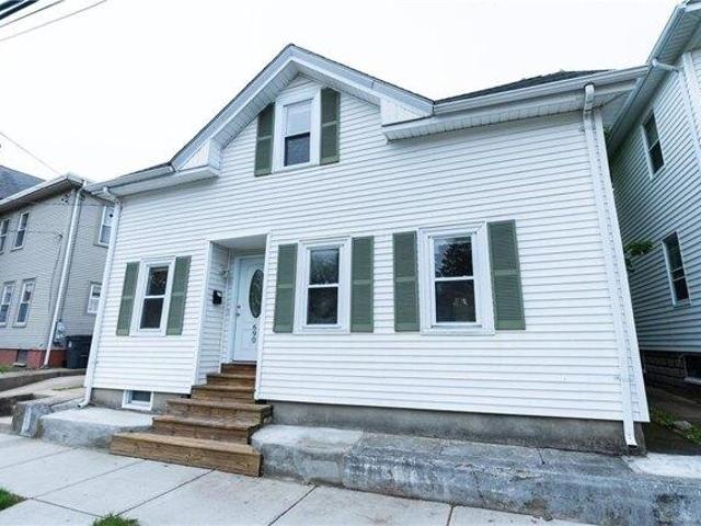 house with 3 bedroom, Providence RI ES103249749