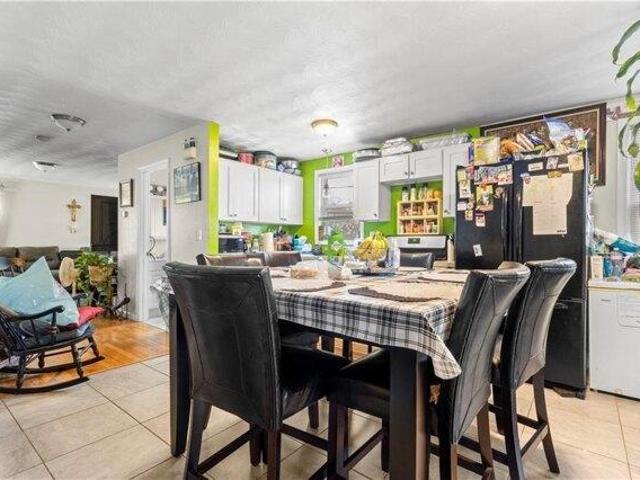house with 3 bedroom, Providence RI ES103250591