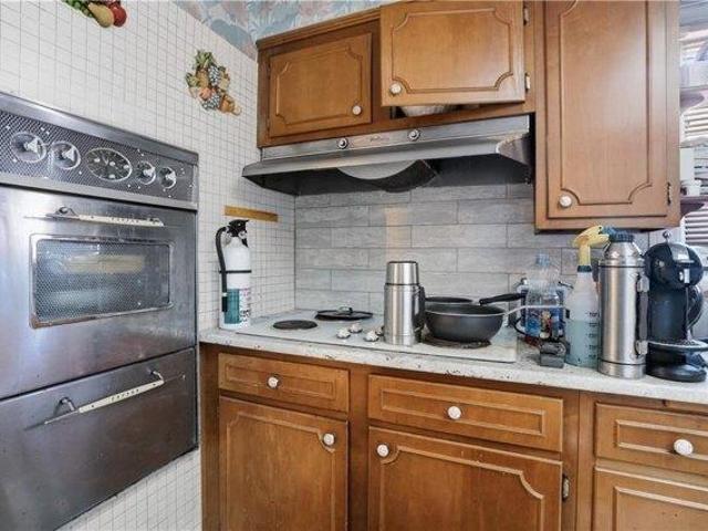 house with 3 bedroom, Providence RI ES103624750