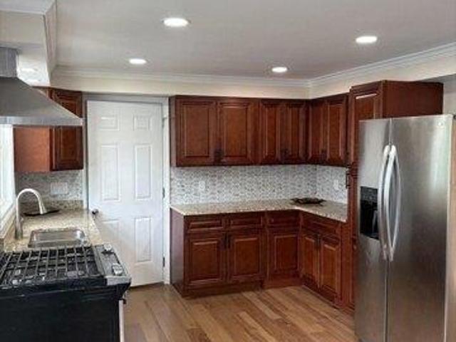 house with 3 bedroom, Providence RI ES103806869