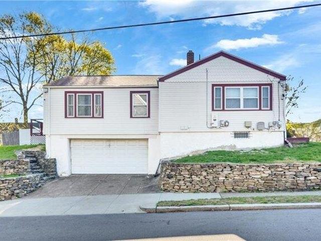 house with 3 bedroom, Providence RI ES103966239