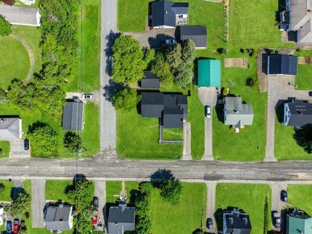 house with 3 bedroom, Presque Isle ME ES104603895