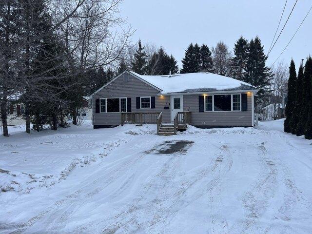 house with 3 bedroom, Presque Isle ME ES104650207
