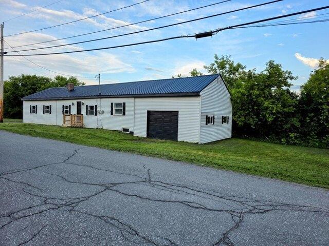 house with 3 bedroom, Presque Isle ME ES105143913