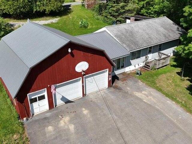 house with 3 bedroom, Presque Isle ME ES105232865