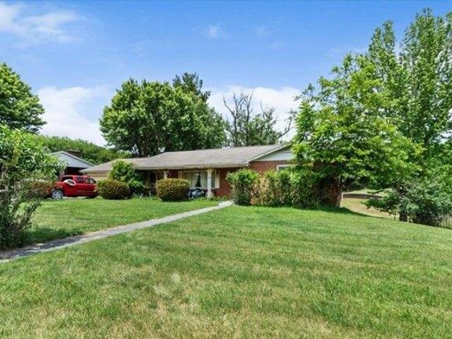 house with 3 bedroom, Pulaski VA ES103599863