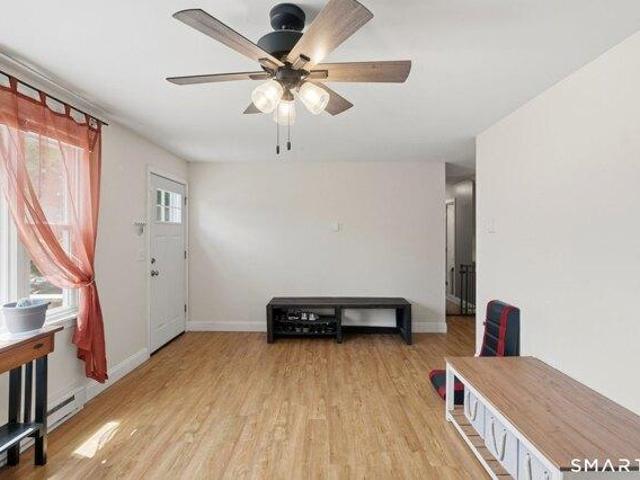 house with 3 bedroom, Putnam CT DS103128328