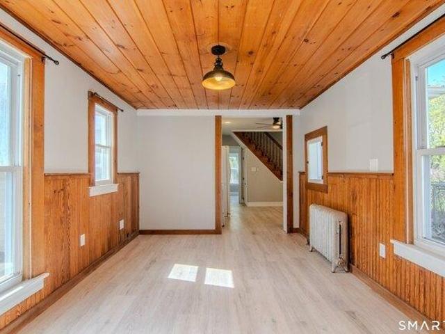 house with 3 bedroom, Putnam CT ES103188161