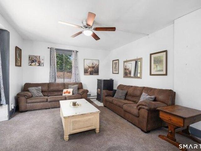 house with 3 bedroom, Putnam CT ES104788209