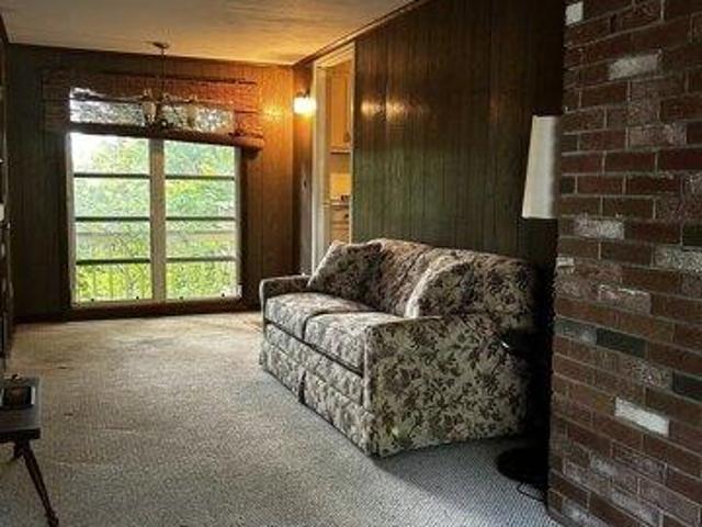 house with 3 bedroom, Putnam CT ES105116111