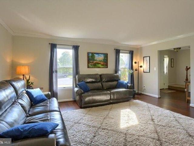 house with 3 bedroom, Quakertown PA ES103622443