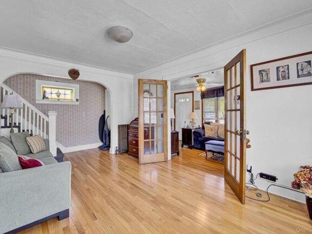 house with 3 bedroom, Queens Village NY ES104922190