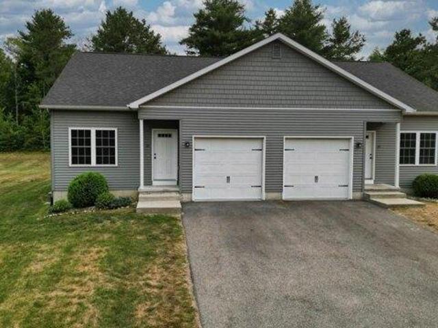 house with 3 bedroom, Queensbury NY ES104908424