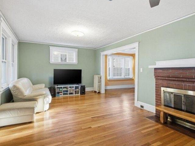 house with 3 bedroom, Quincy MA DS102028103