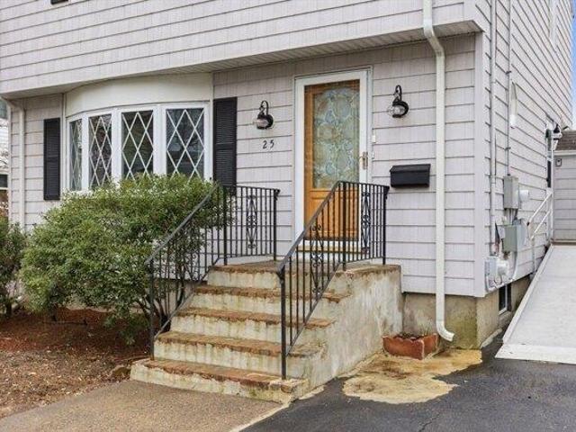house with 3 bedroom, Quincy MA ES102959980