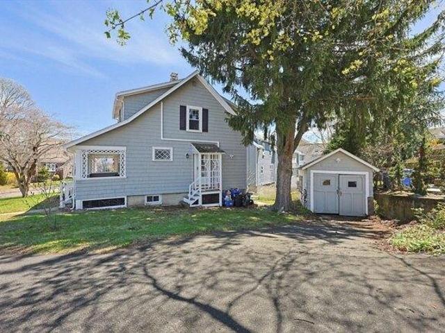 house with 3 bedroom, Quincy MA ES103434624