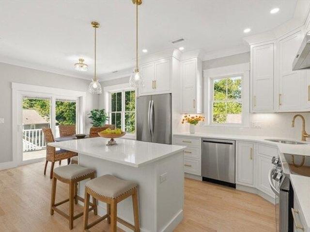 house with 3 bedroom, Quincy MA ES103441713