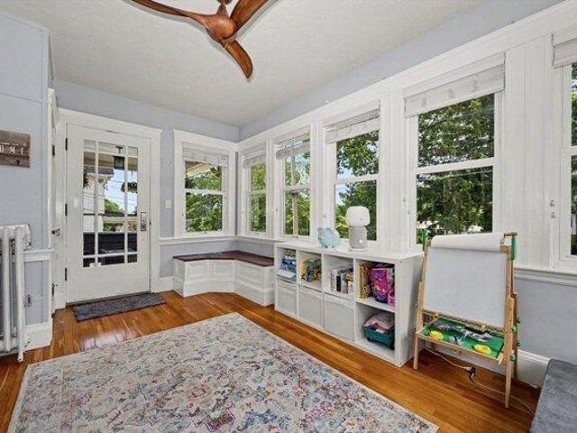 house with 3 bedroom, Quincy MA ES103885291