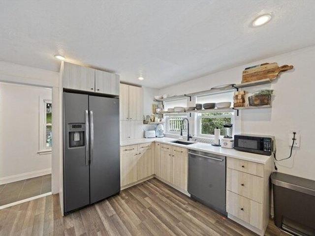 house with 3 bedroom, Quincy MA ES103070378