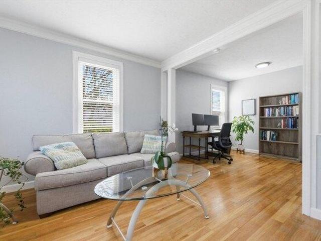 house with 3 bedroom, Quincy MA ES103125704