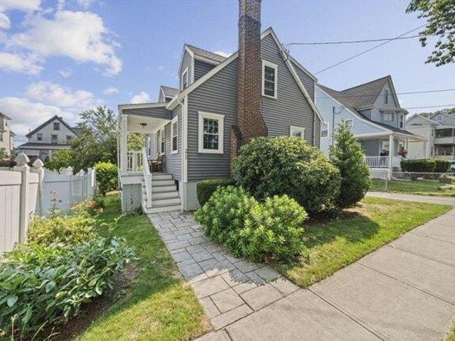house with 3 bedroom, Quincy MA ES104906544