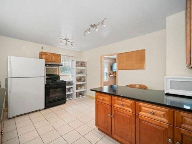 house with 3 bedroom, Quincy MA ES105080655