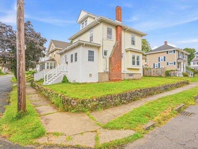 house with 3 bedroom, Quincy MA ES105144318
