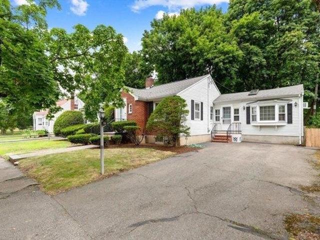 house with 3 bedroom, Quincy MA ES105233852