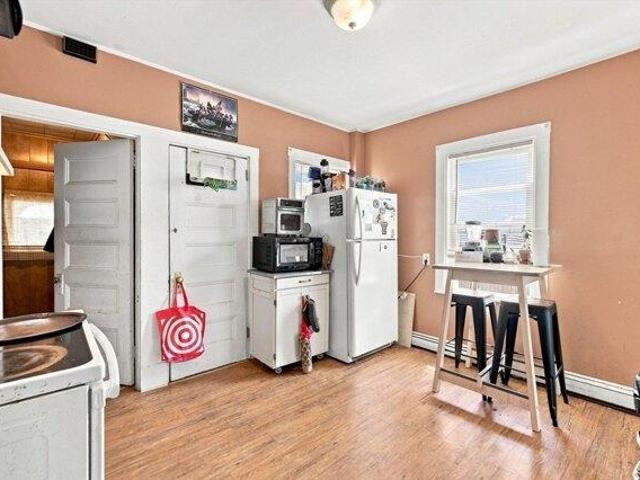 house with 3 bedroom, Quincy MA ES105258205