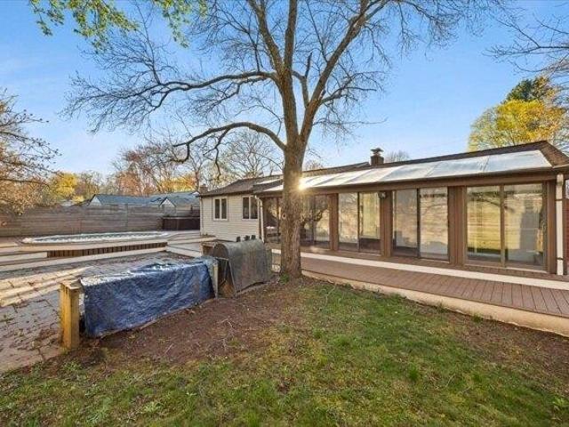 house with 3 bedroom, Randolph MA DLS101749304
