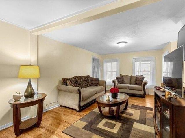 house with 3 bedroom, Randolph MA DS104112500