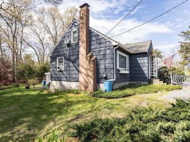 house with 3 bedroom, Randolph MA ES103102112