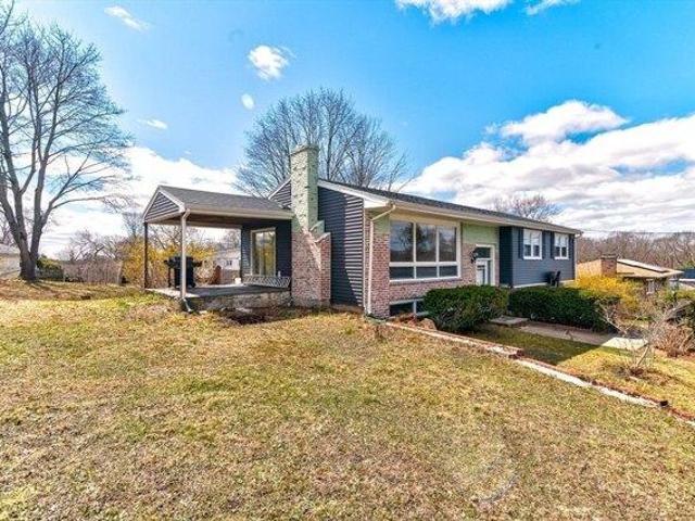 house with 3 bedroom, Randolph MA ES103127518