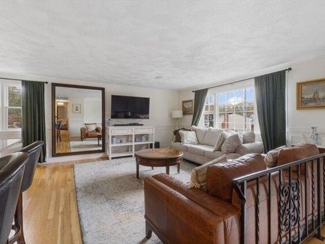 house with 3 bedroom, Randolph MA ES103444438