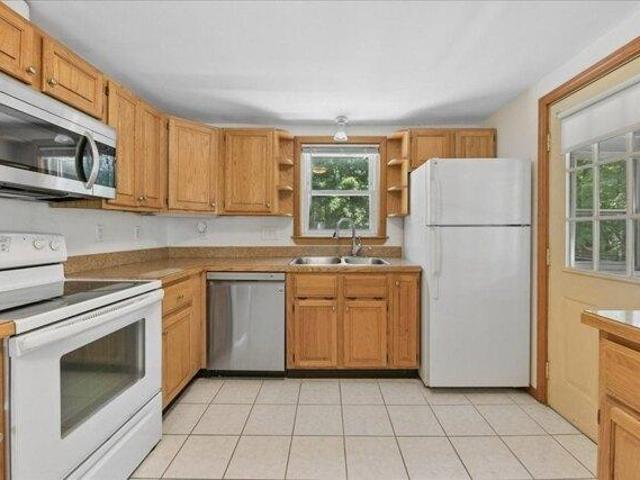 house with 3 bedroom, Randolph MA ES103620334
