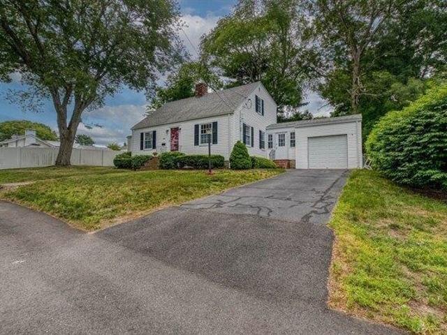 house with 3 bedroom, Randolph MA ES104113561