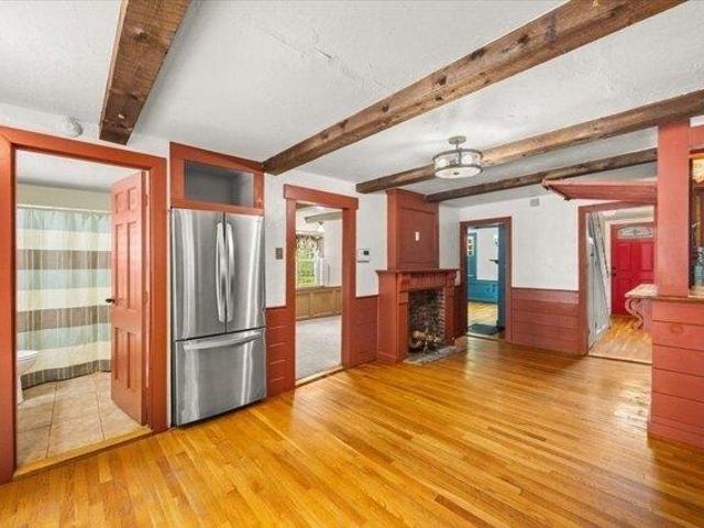 house with 3 bedroom, Randolph MA ES104114484