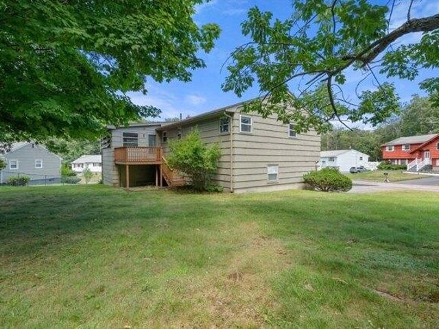 house with 3 bedroom, Randolph MA ES104408328