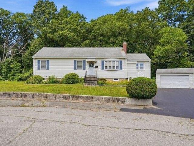 house with 3 bedroom, Randolph MA ES104761892